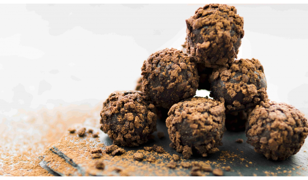 Kuruyemişli Truff Tarifi: Kolay ve Lezzetli Tatlı