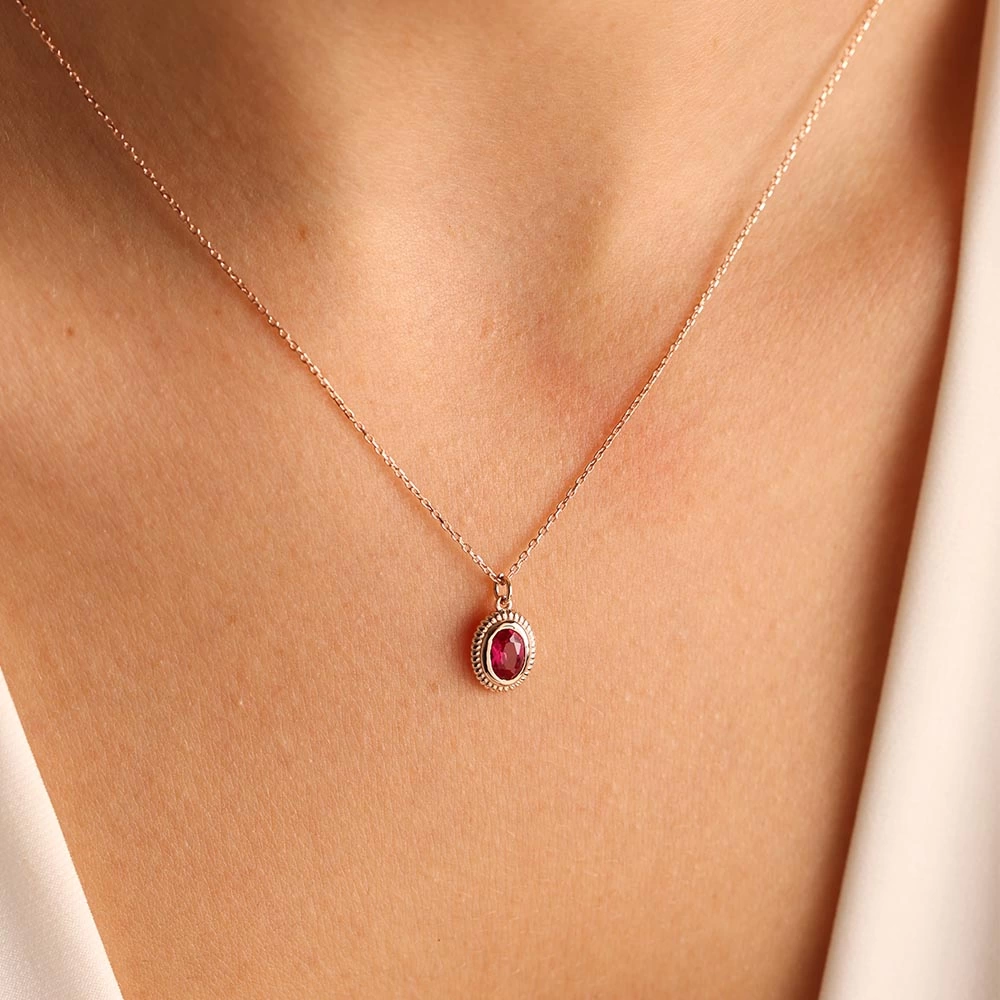 0.50 CT Yakut Kolye