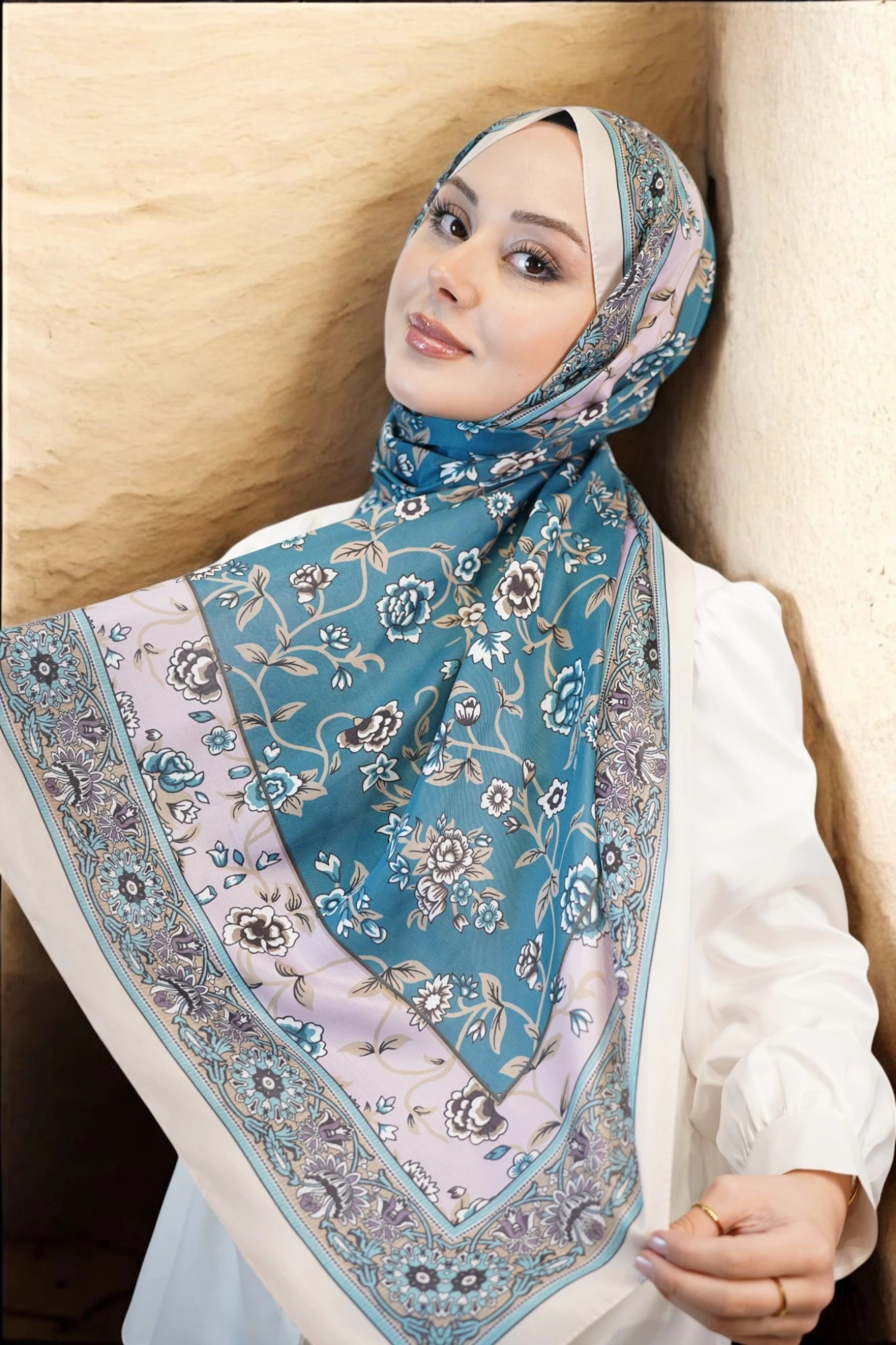 Flower Model Retro Desen Şal