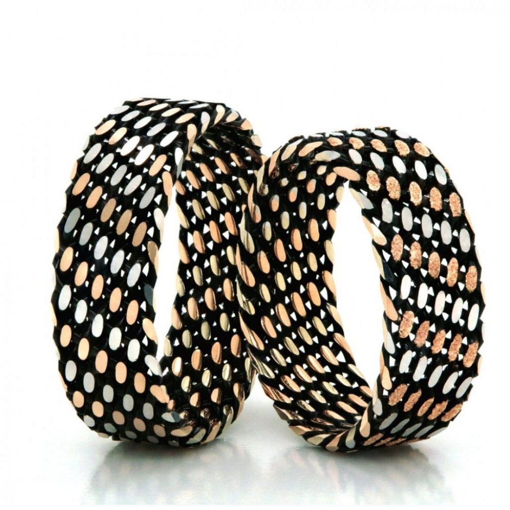 White Rose Dotted Model Wedding Ring Set