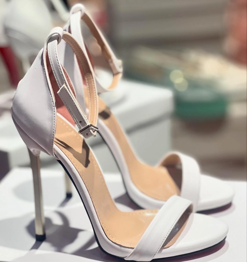 Beyaz Deri Casadie Topuklu