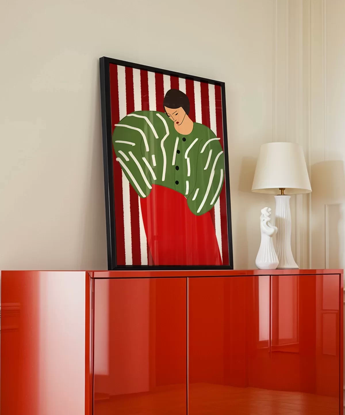 Kırmızı Çizgilerde Yeşil Kadın Poster Fiyatı - Vogloo.com